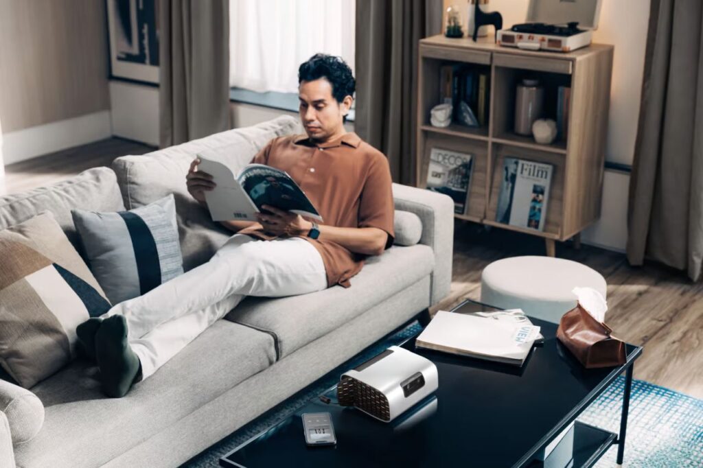 ViewSonic M10 Compact Projector Arrives With RGB Laser