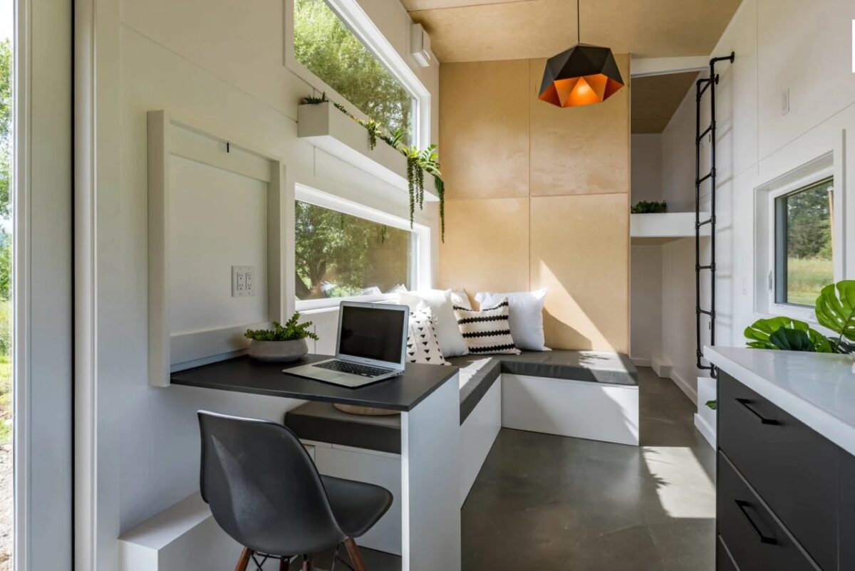 Modern Minimalist Tiny House Sleeps Six in Three-Bedroom Layout