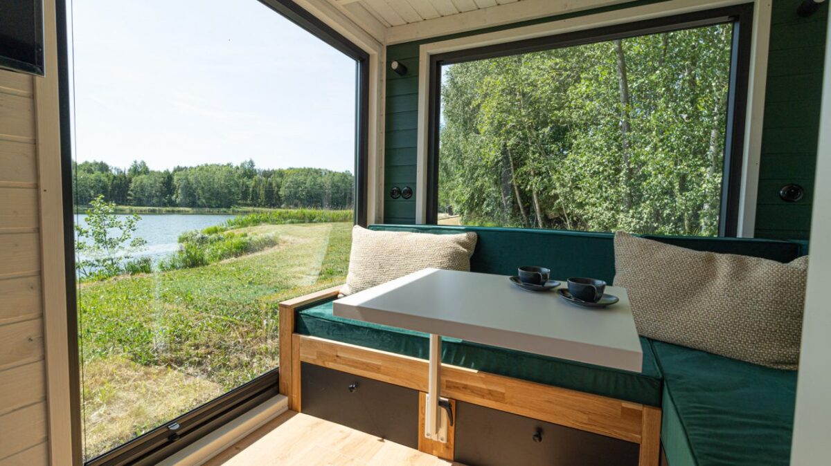 Peach Tiny House has Rooftop Terrace and Sun-Bathed Interior