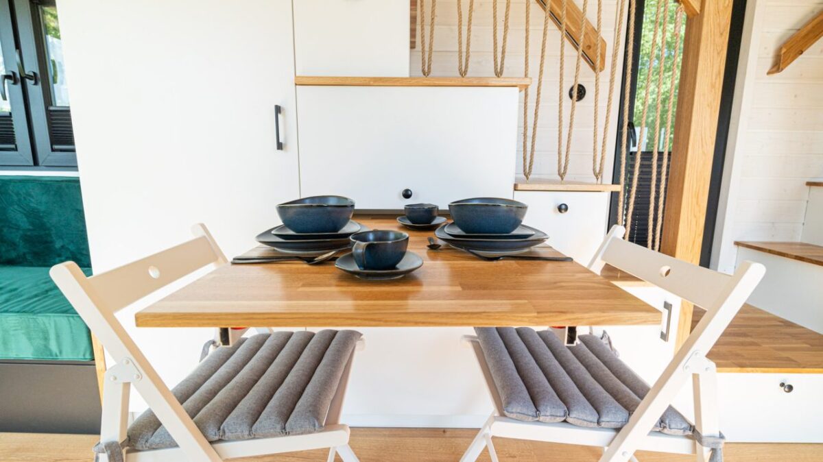 Peach Tiny House has Rooftop Terrace and Sun-Bathed Interior