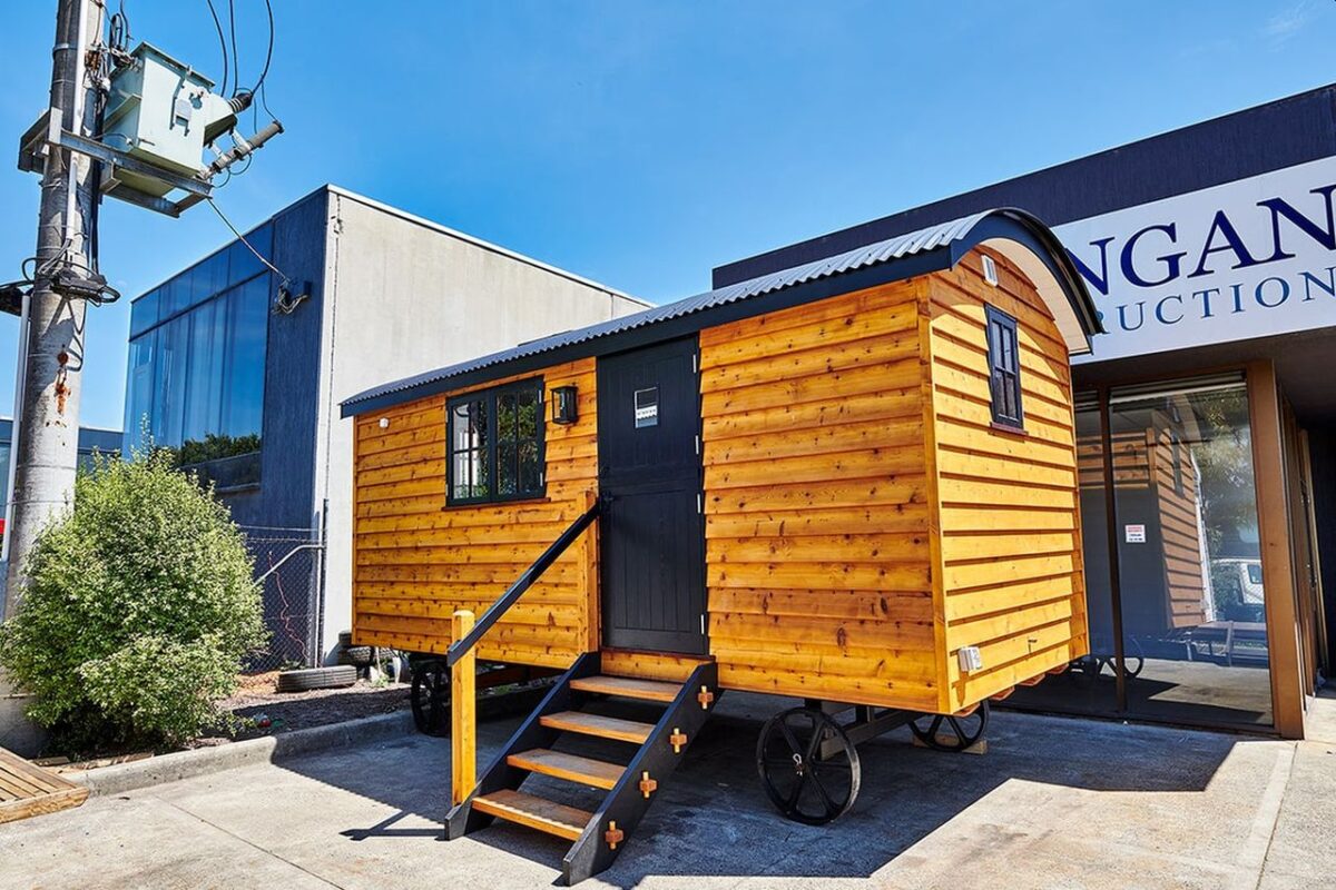 Shepherds Hut Tiny House has Arched Roof, Open-Floor Bedroom