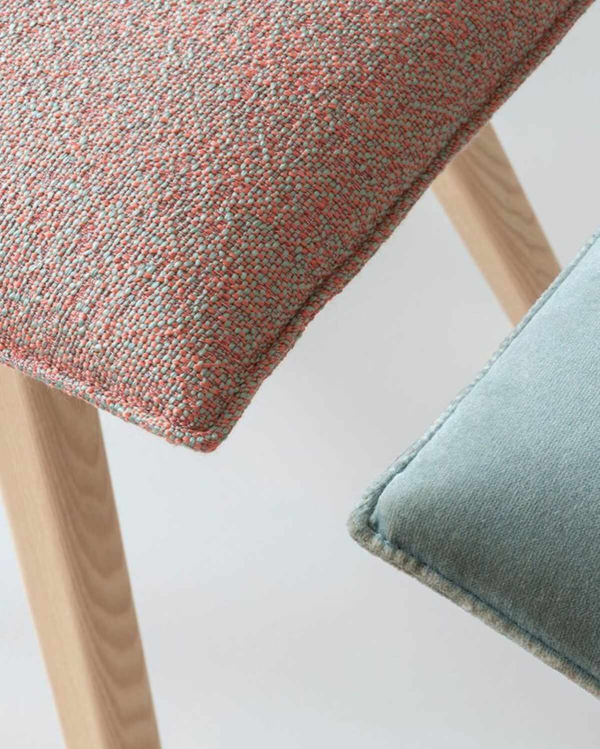 Trave Chair Pushes Design Boundaries With Steam-Bent Wood