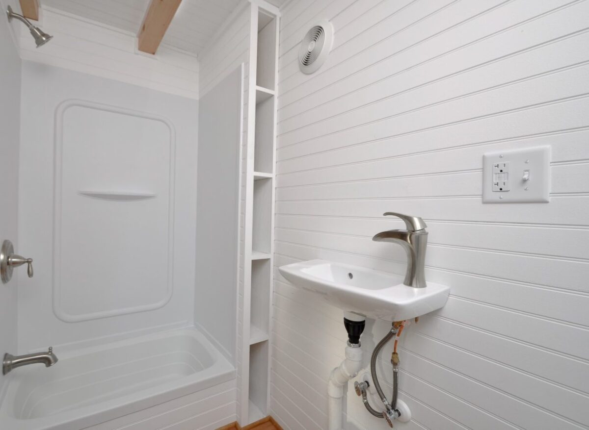 Croft Tiny House Will Take You Off-Grid With 2000W Solar Panels