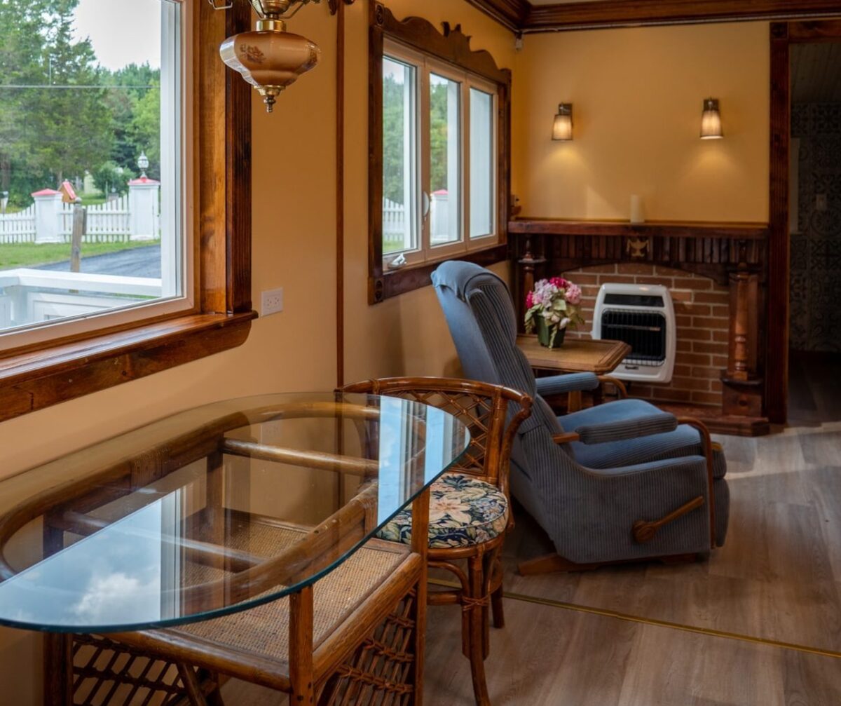 Double Deck Tiny House has Balcony & Porch on Separate Levels