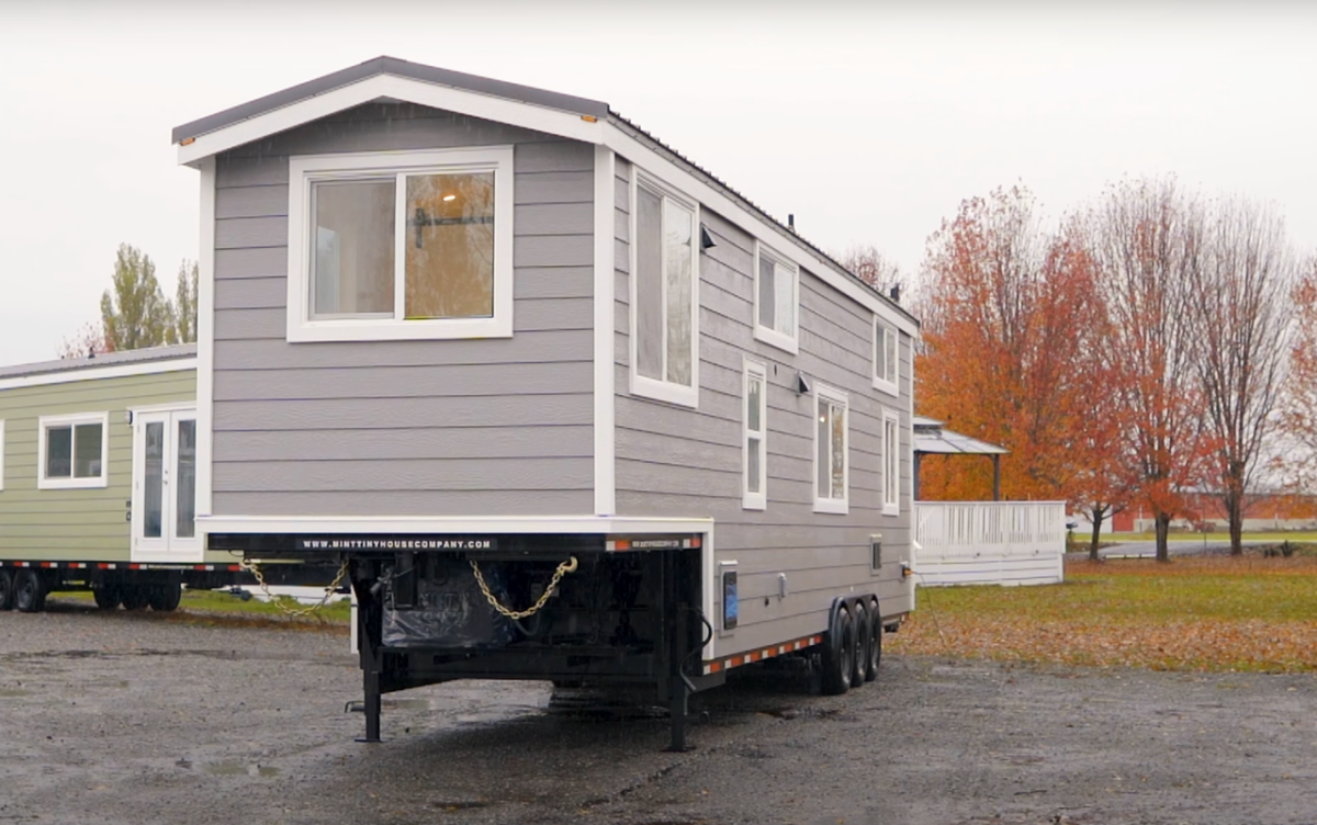 Everest Gooseneck Tiny House Layout Includes U-Shaped Kitchen