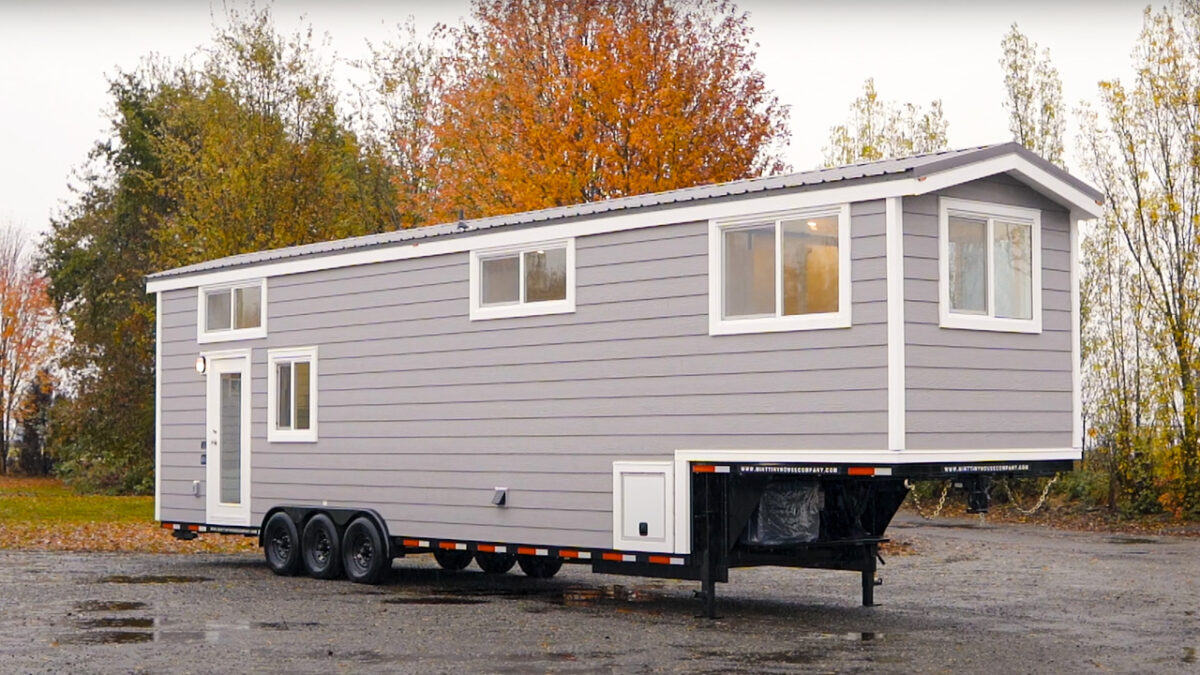 Everest Gooseneck Tiny House Layout Includes U-Shaped Kitchen