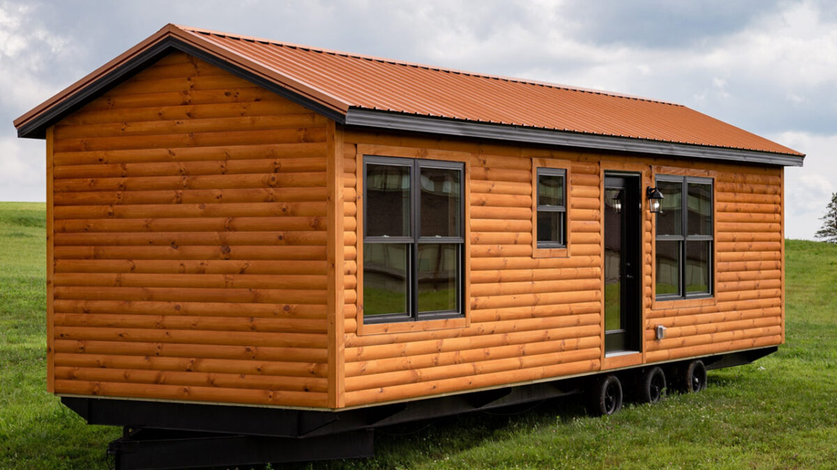 Two-Bedroom Firefly Tiny House Exudes Cottage Vibes