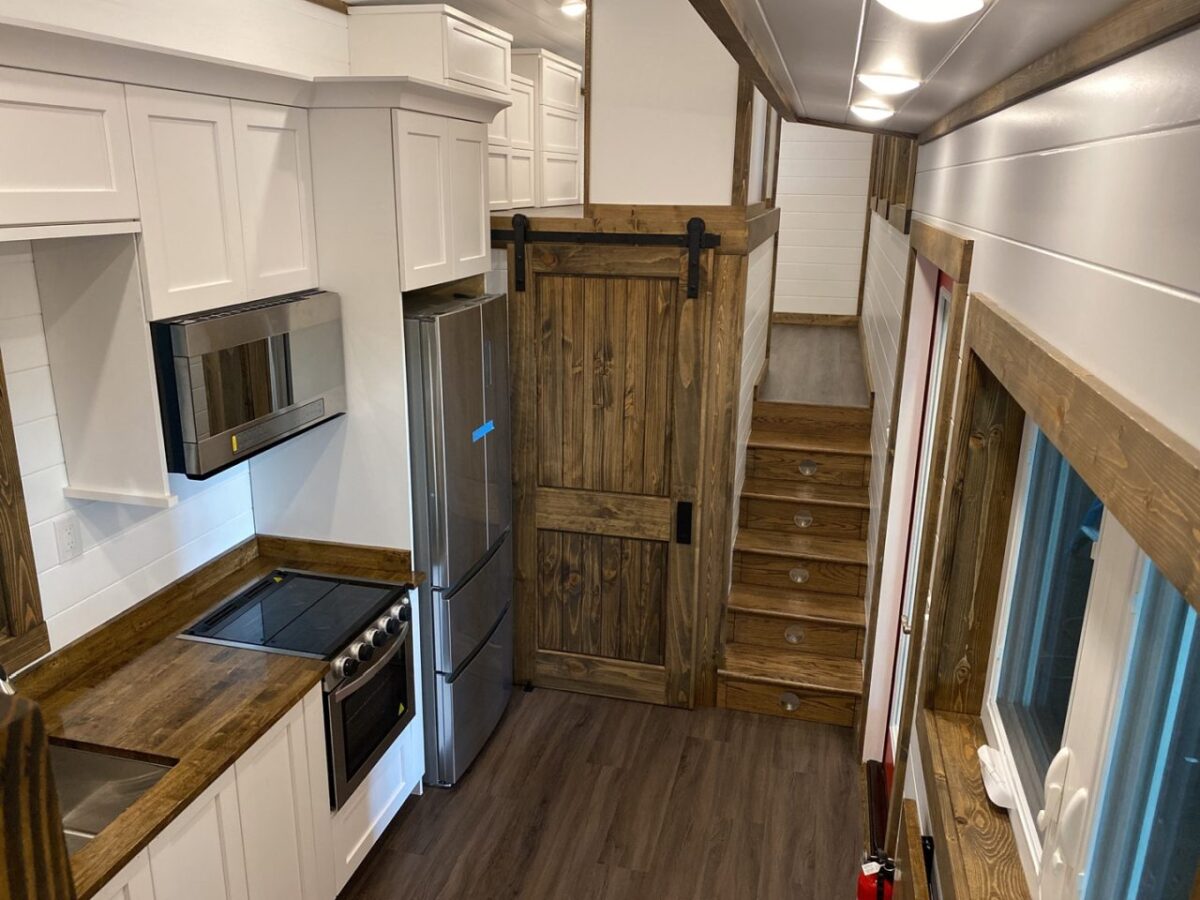 Lookout Tiny House Employs Clever Layout to Maximize Storage
