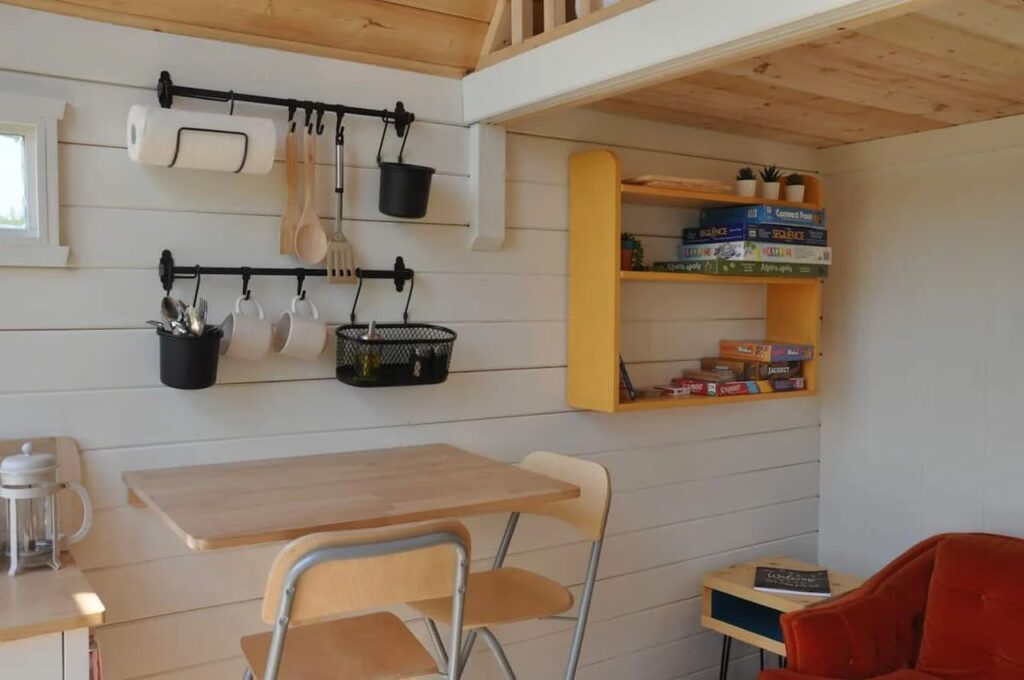 Light-Filled Meadowlark Hut Tiny House Offers Farmhouse Living