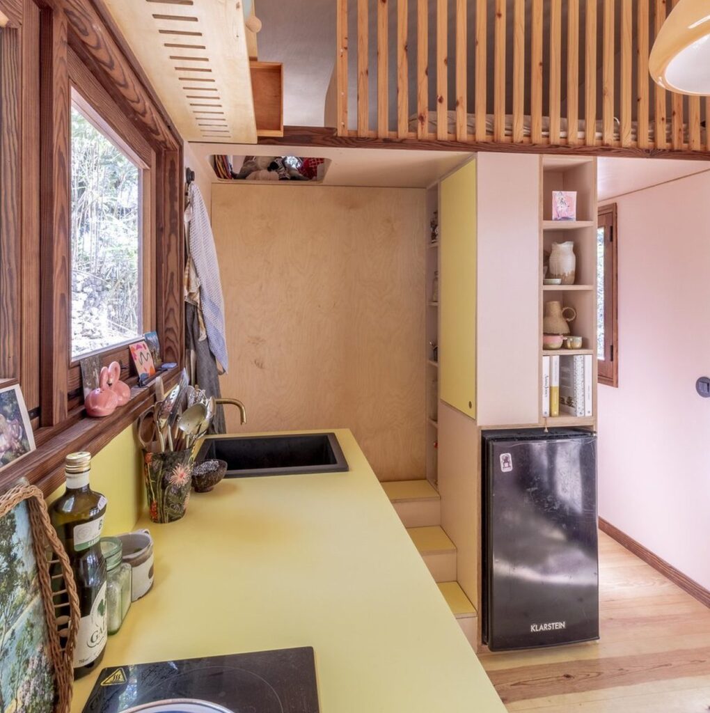 Meco Tiny House has Open-Floor Bedroom, Off-Grid Capabilities