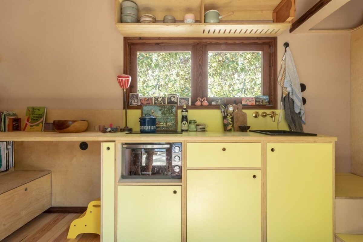 Meco Tiny House has Open-Floor Bedroom, Off-Grid Capabilities