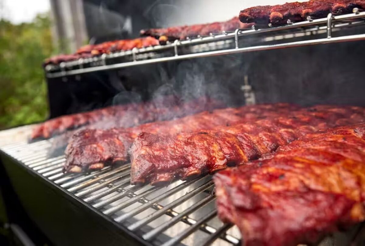 Searwood Pellet Grill Takes Connected Cooking to Another Level