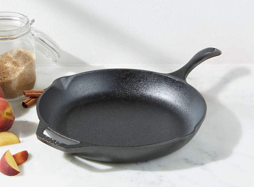 Best Cast Iron Skillets for 2025 Every Home Chef Will Love