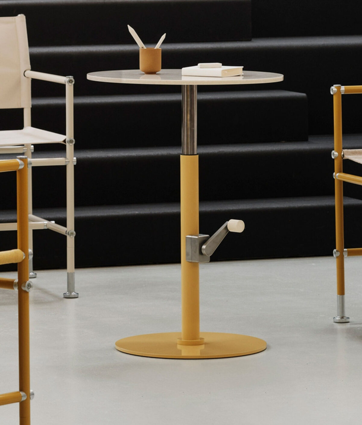 Blå Station Veva Table has Manual Hand Crank to Adjust Height