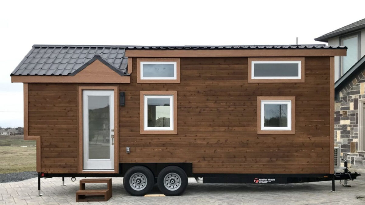 24ft Jodi Tiny House Provides Golden Space for Remote Work