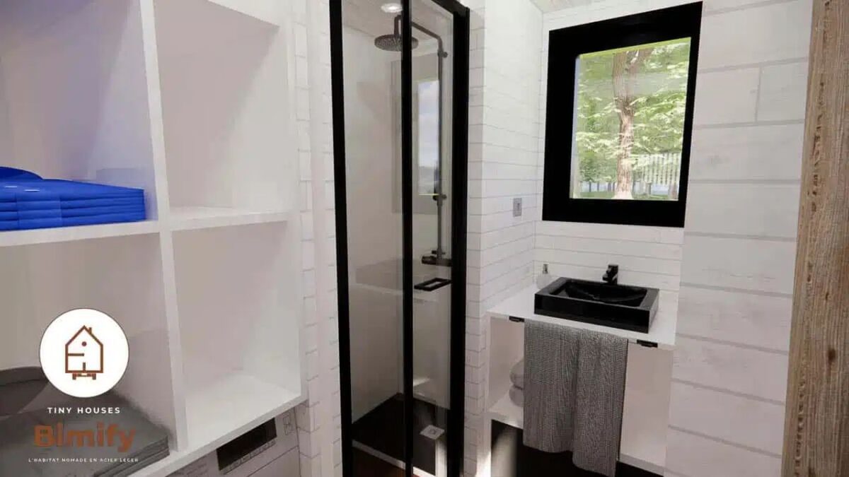 Tiny Castle 840 House Flaunts Two Bedrooms and Roof Terrace