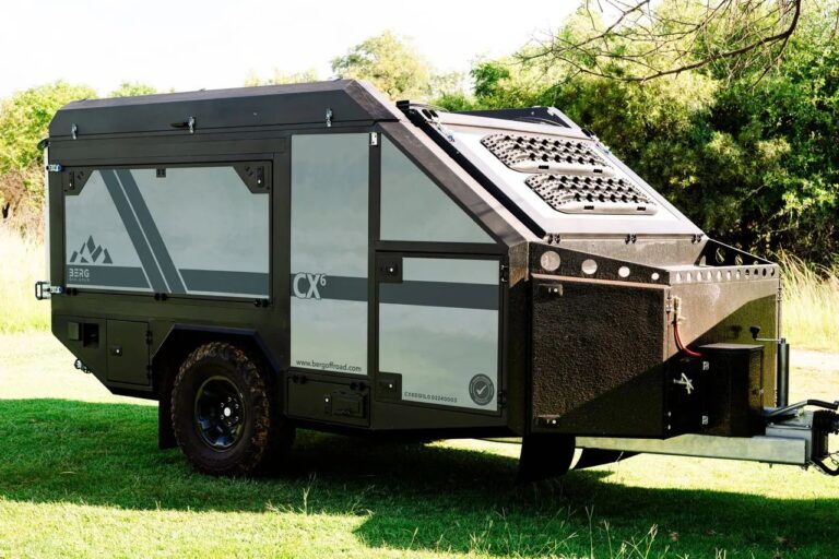 Berg Off-Road CX6 is an expandable Trailer