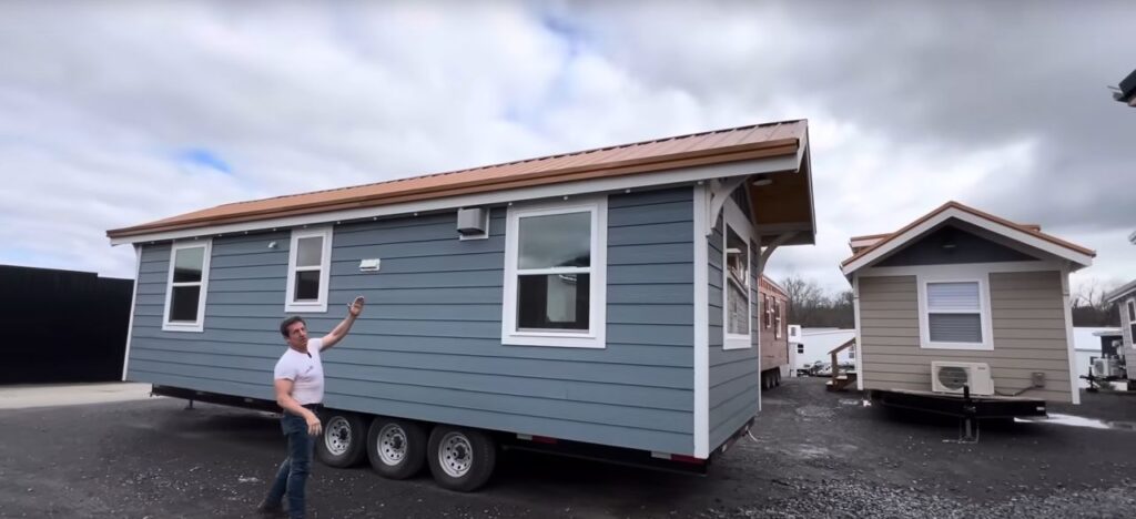 Single-Floor Charleston Tiny House Partitions Living Spaces With ...