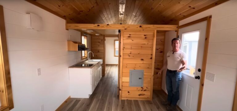 Single-Floor Charleston Tiny House Partitions Living Spaces With ...