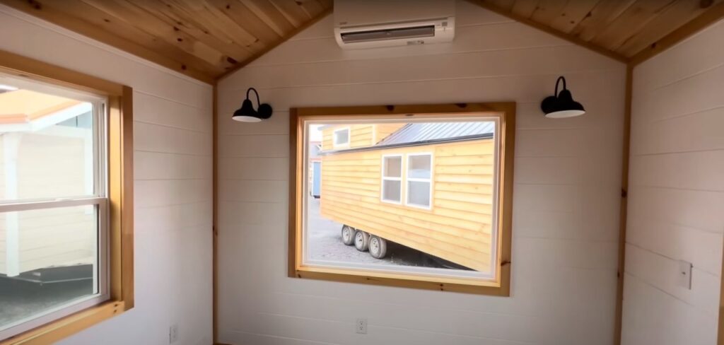 Single-Floor Charleston Tiny House Partitions Living Spaces With ...