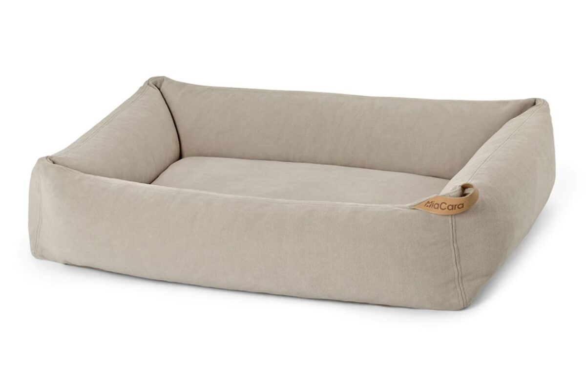 Comodo Dog Bed With Orthopedic Foam Filling is Perfect Gift