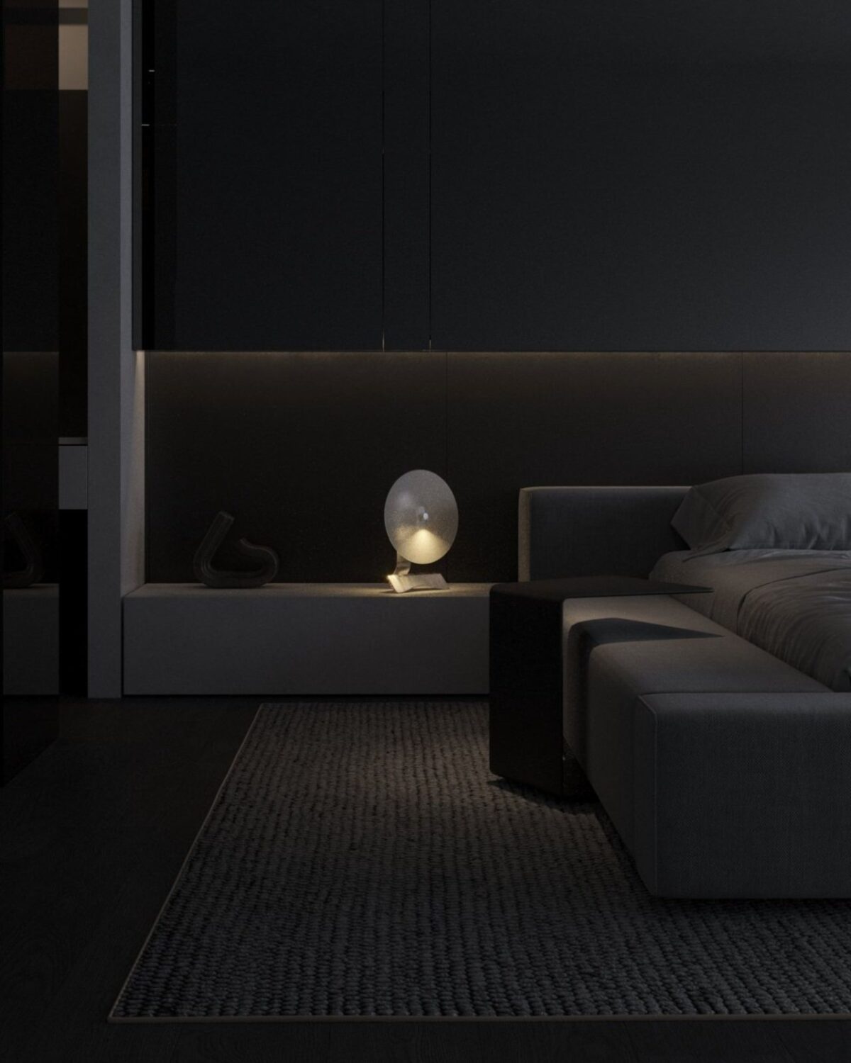 Gramophone Lamp Takes Its Shape From Parabolic Dish
