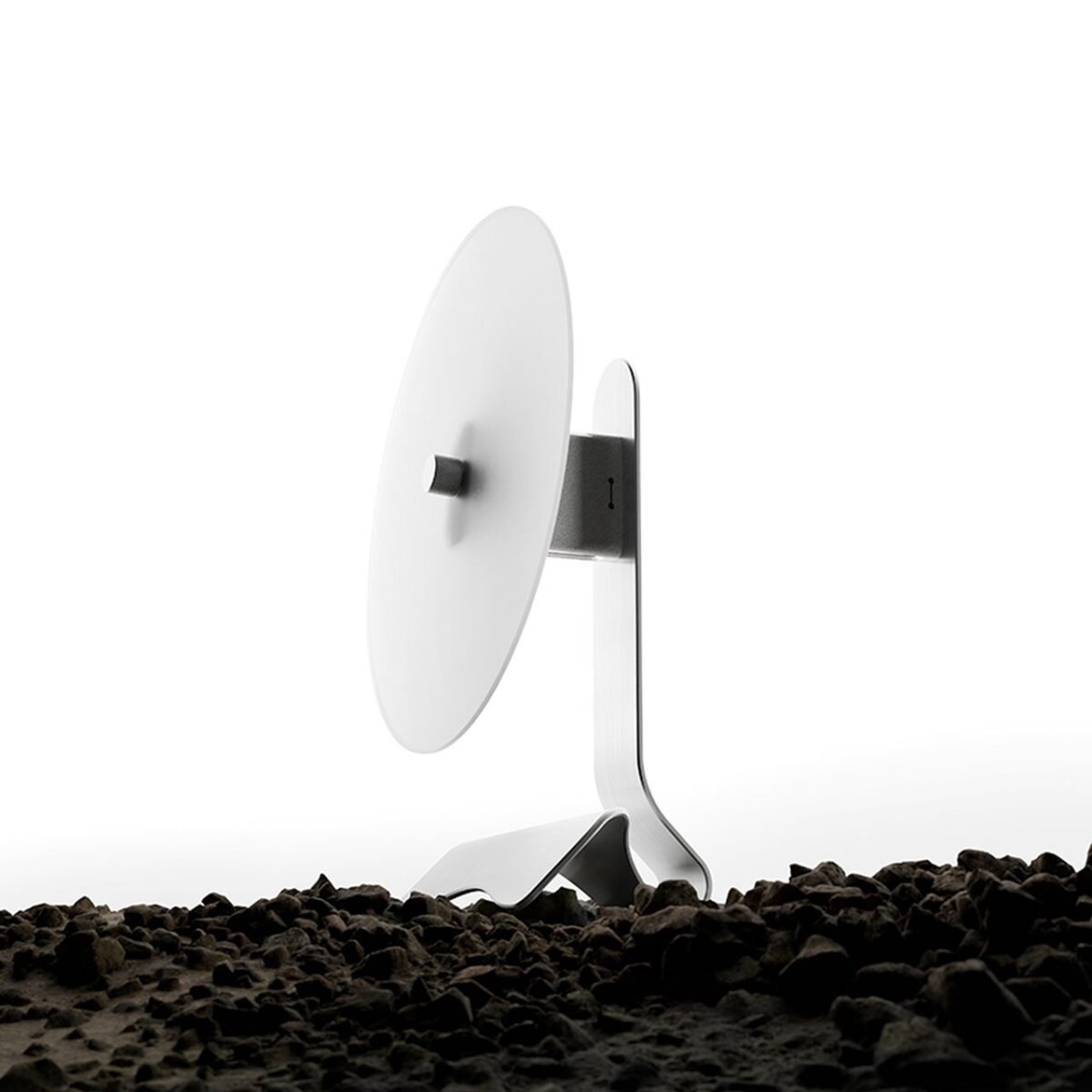 Gramophone Lamp Takes Its Shape From Parabolic Dish