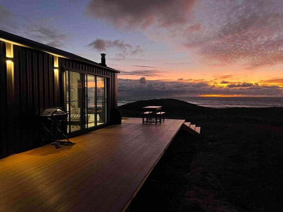 Red Rock Tiny House Has Rustic Vibes and Modern Amenities
