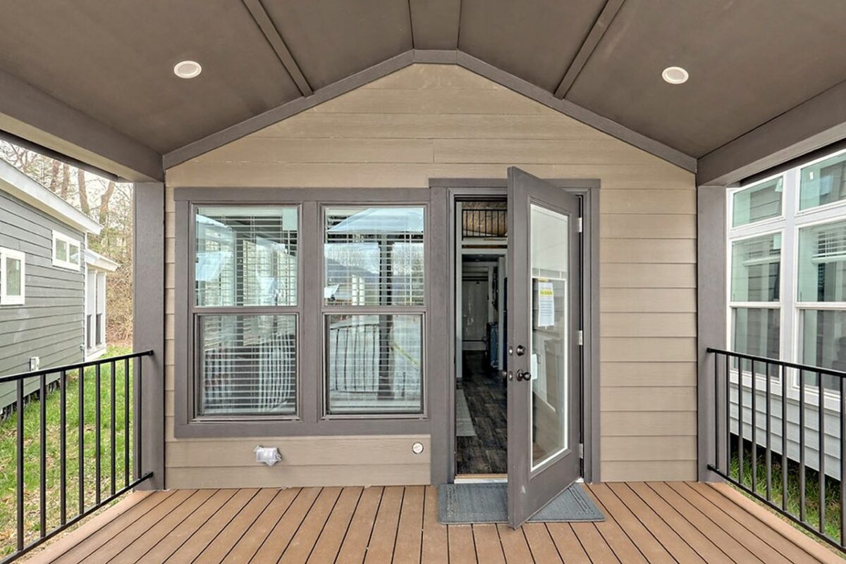 Sipsey Tiny House Flaunts Covered Porch and Two Bedrooms