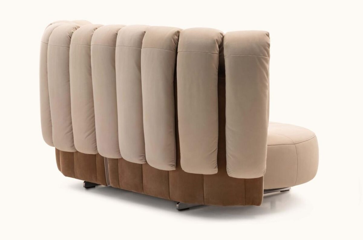 Collina Sofa With Moveable Backrest is Ultimate Conversation Starter