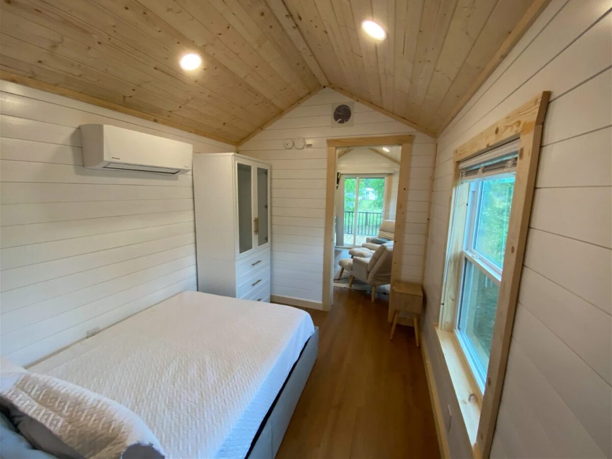 $50K Florida Tiny House With Covered Porch is Perfect ADU