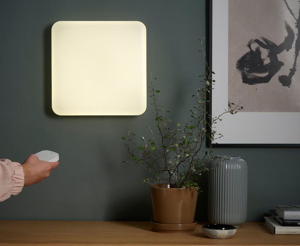 IKEA Jetstrom LED Wall Light Offers Dimmable and Color Options