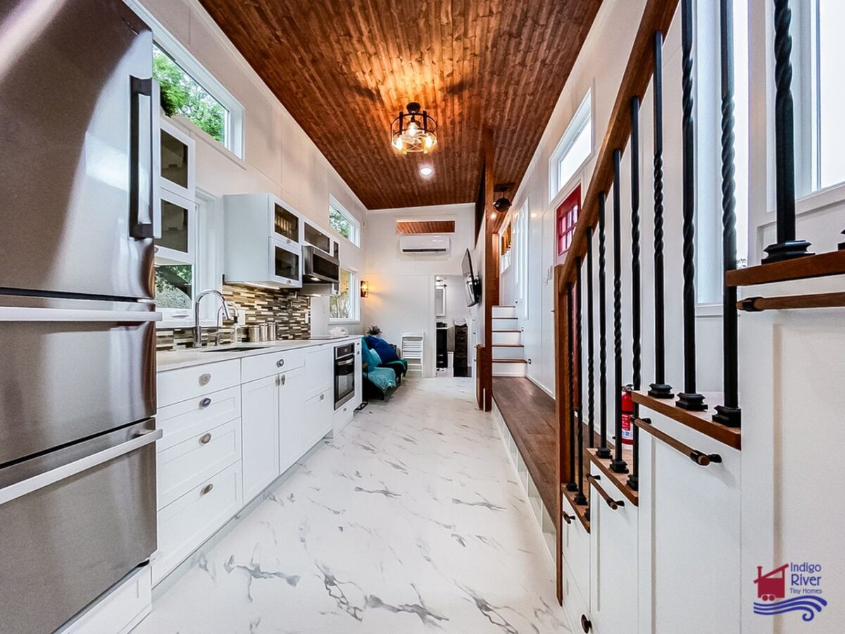 Rosalind Tiny House Offers Two Spa-Like Bathrooms in 42ft