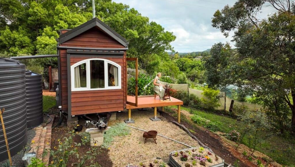This DIY Tiny House With Plenty of Storage is Home to a Weaver