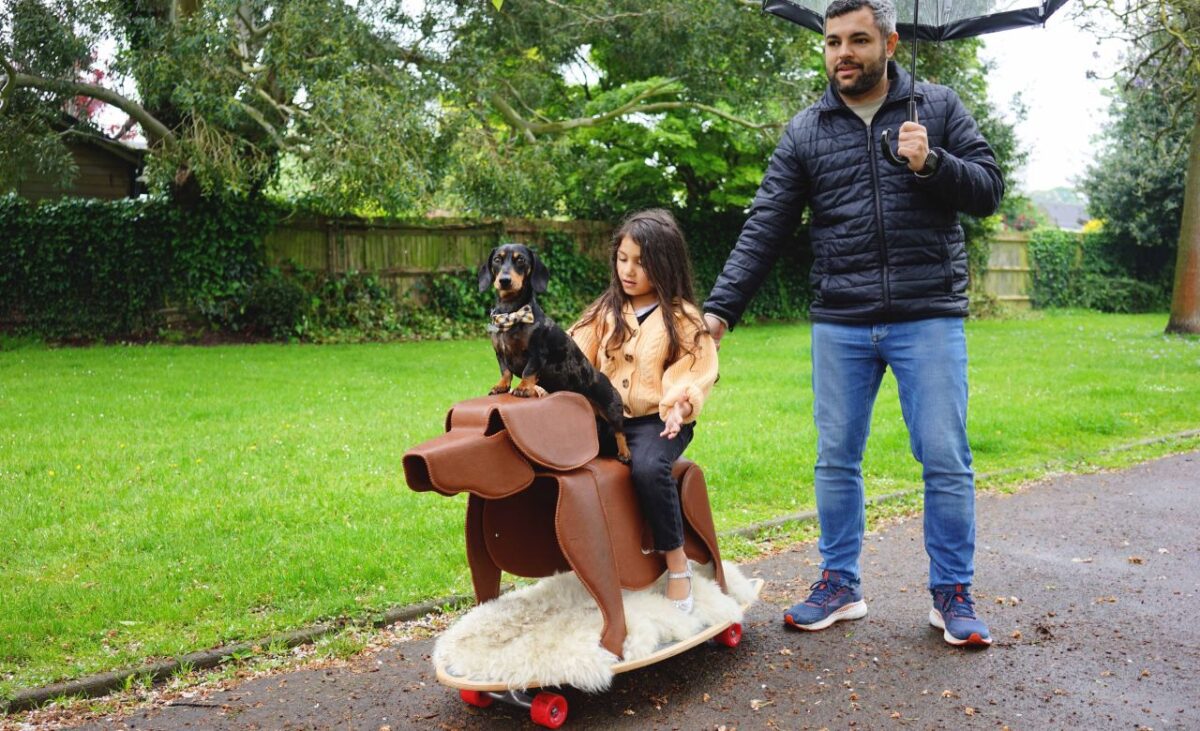 Dash-Hound Kinetic Kennel is Inspired by Dogs' Love for Outdoors