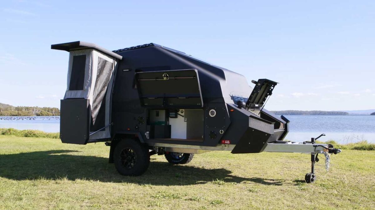 Pursuit Carbon All-Black Trailer has Two Kitchens, Extendable Bath