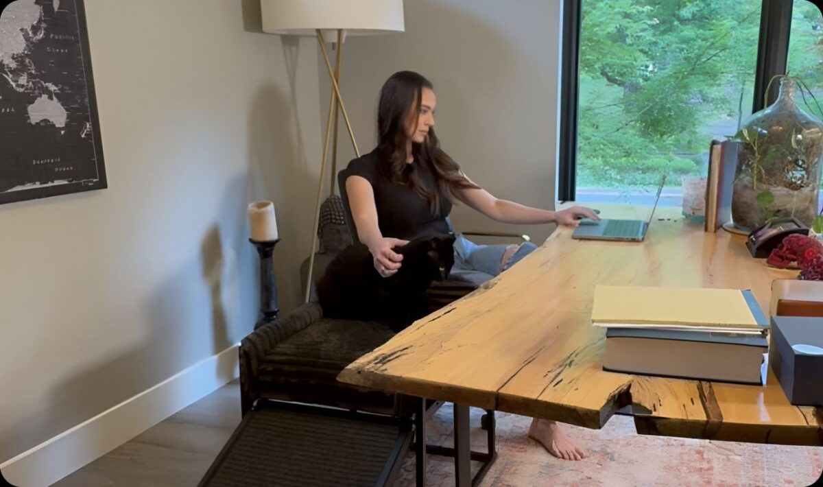 SeatMate Pet Office Chair With a Ramp is Throne for Your Pal