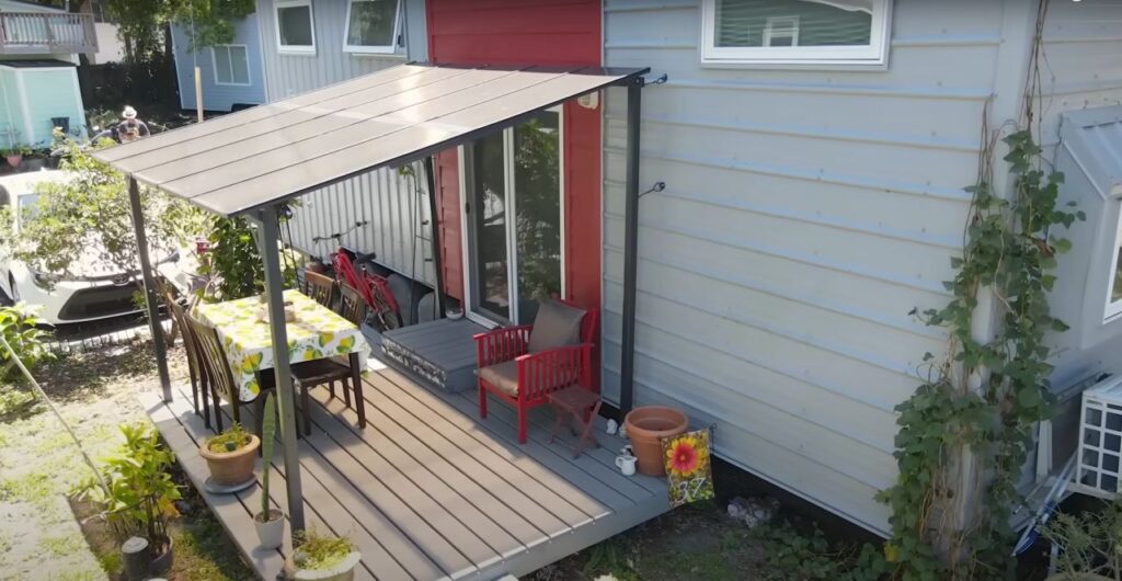 Empty Nester Builds Anipo Tiny House for Herself With Library