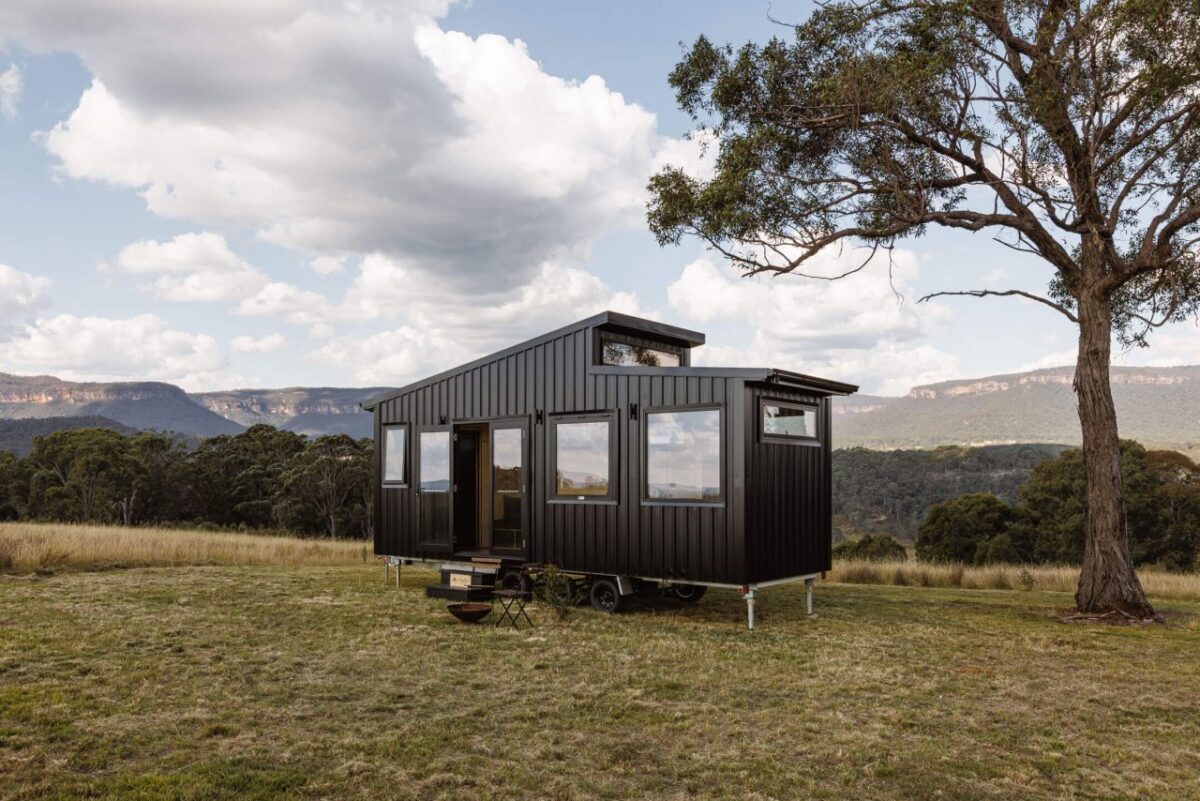 Single-Level Sun Valley Tiny House is Marvel of Reflective Radiance
