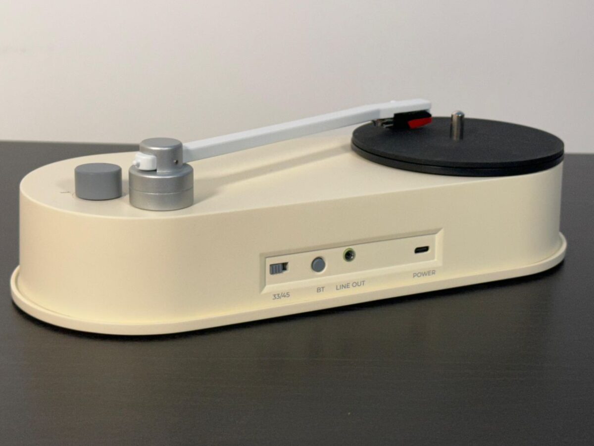 Enjoy Music on-the-go With VIBESPIN Portable Record Player