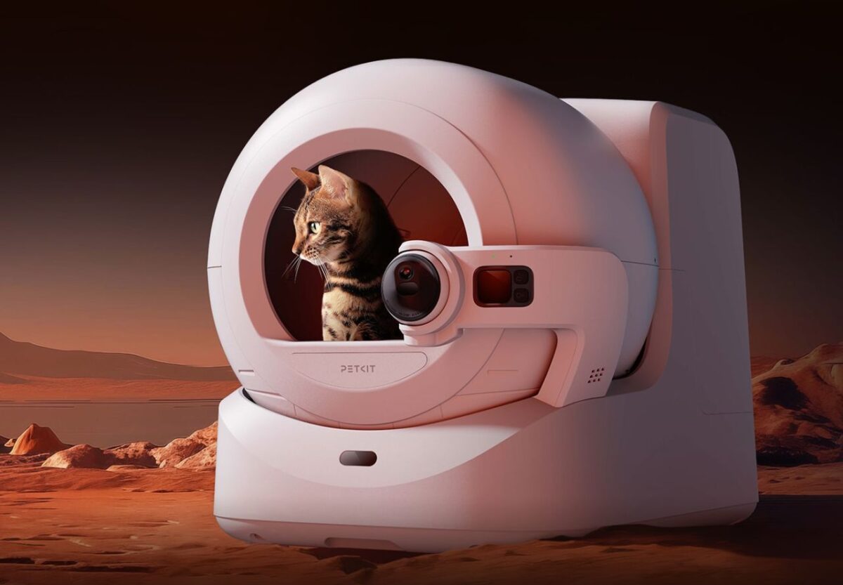 Automated PUROBOT ULTRA is AI-Powered Cat Litter Box