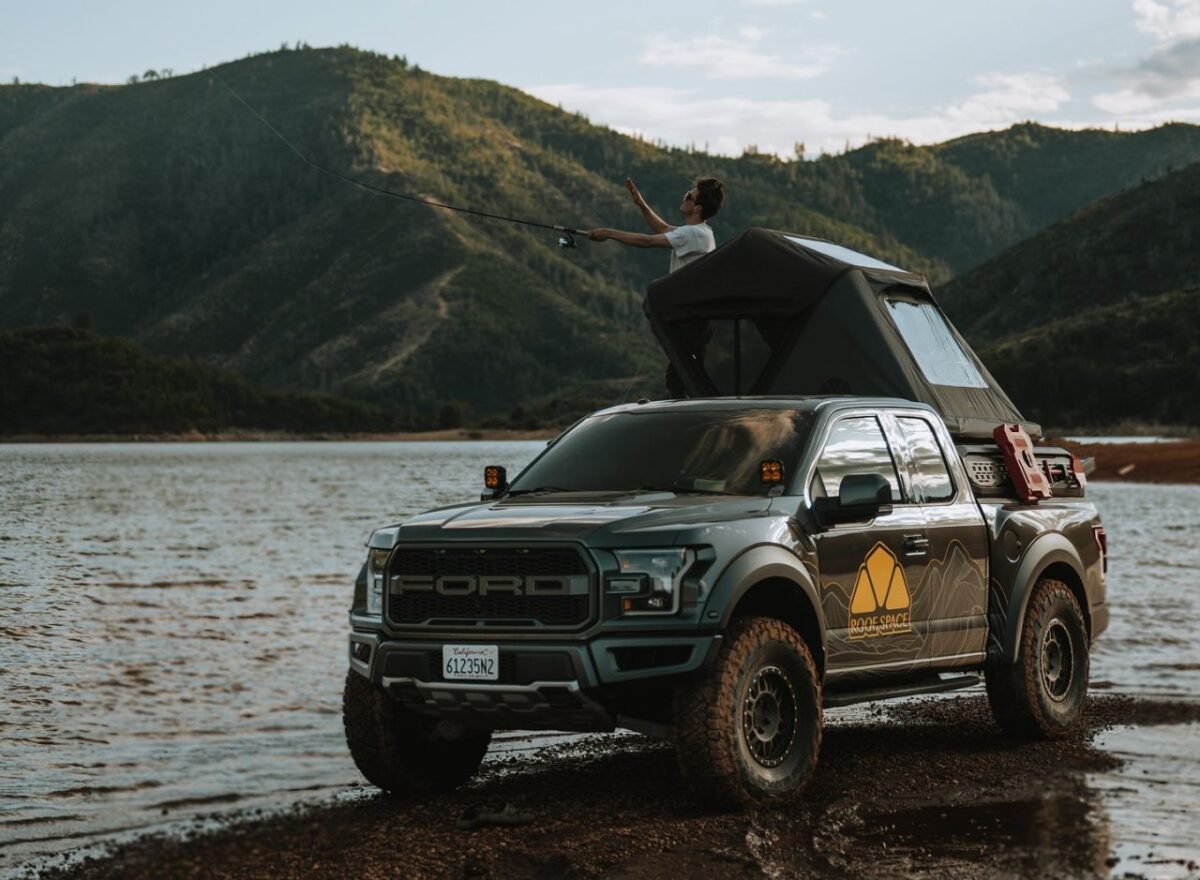 Roof Space 2 Rooftop Tent is the World’s First Hybrid for Campers