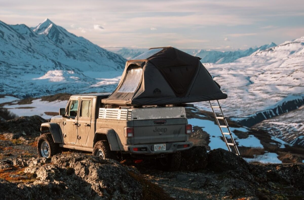 Roof Space 2 Rooftop Tent is the World’s First Hybrid for Campers