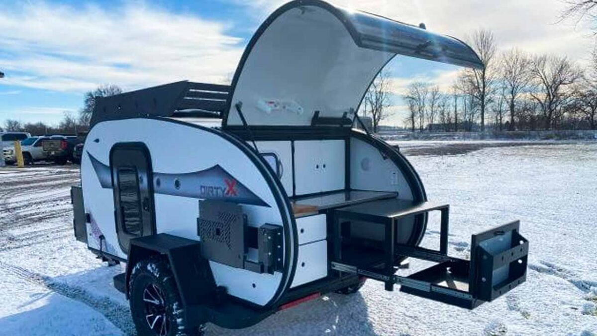 Feature-Rich Transformer Teardrop Trailer is Off-Roading Specialist