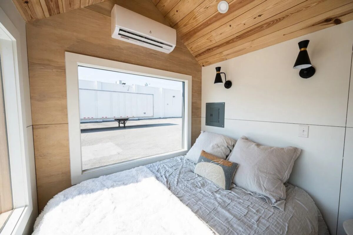 28ft. Model Tiny House That Sleeps Four is Retailing for $70,500
