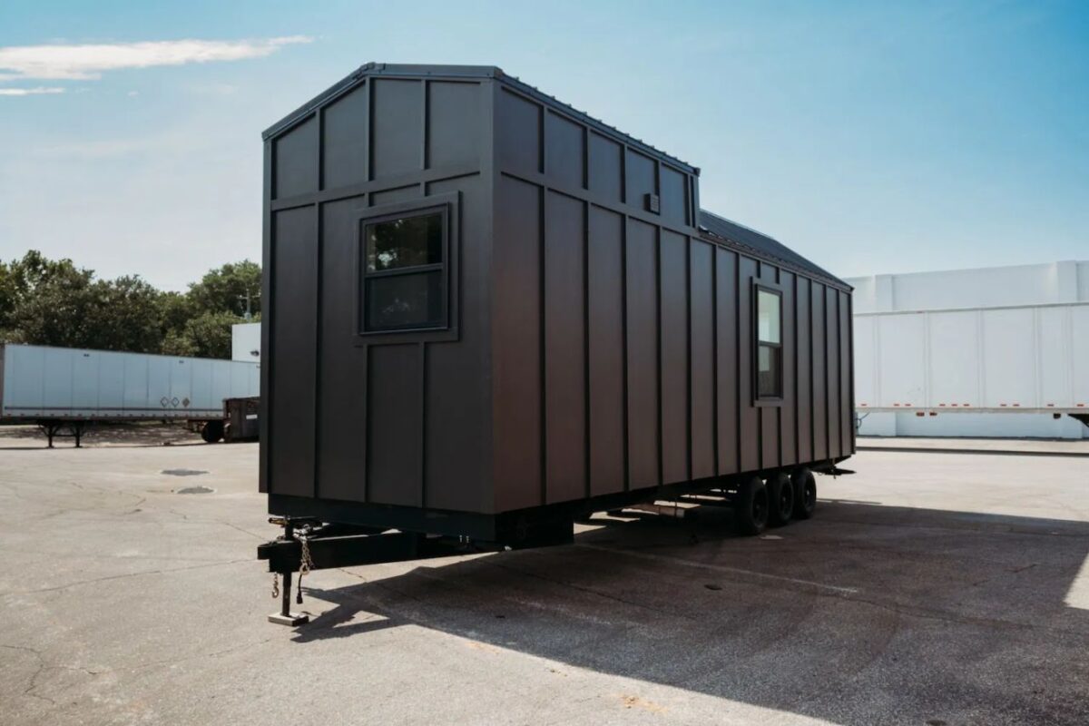28ft. Model Tiny House That Sleeps Four is Retailing for $70,500
