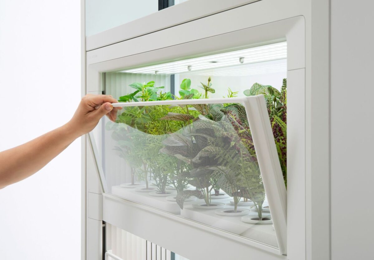 Balcony Farm is Smart Indoor Garden That Installs on Window