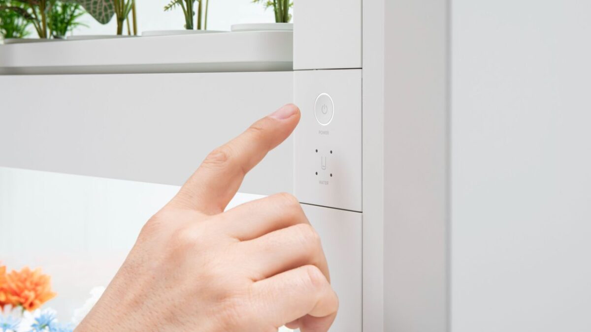 Balcony Farm is Smart Indoor Garden That Installs on Window