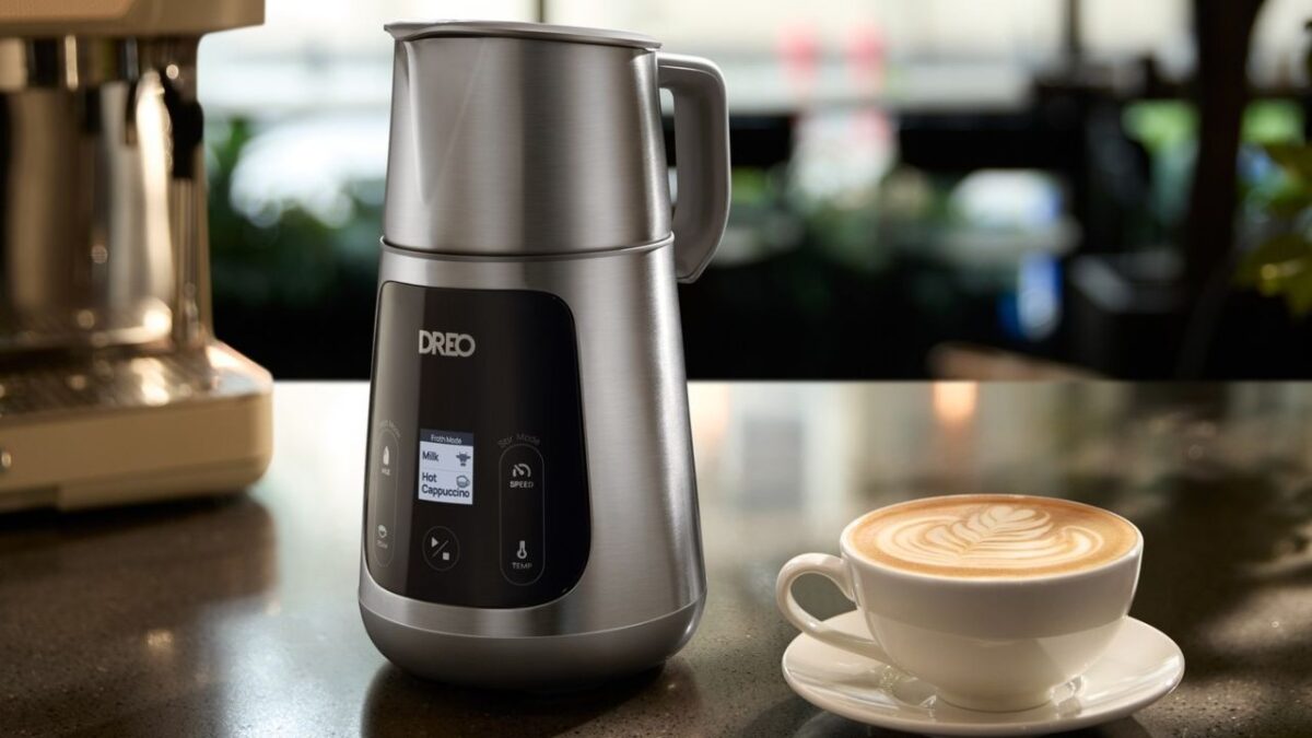 BaristaMaker Frother Creates Latte Art-Level Microfoam