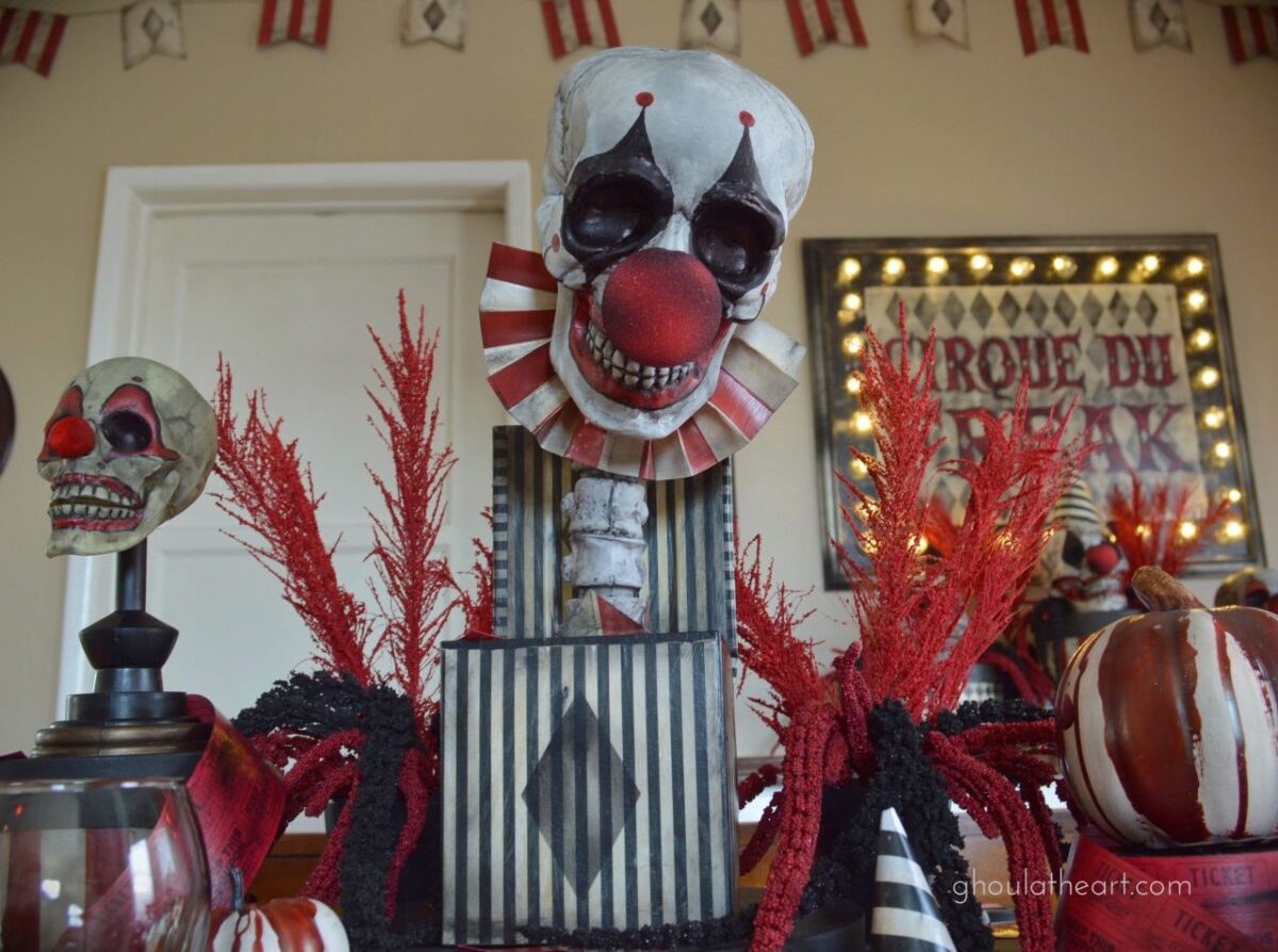 Halloween Clown Decorations That'll Chill and Thrill Your Guests